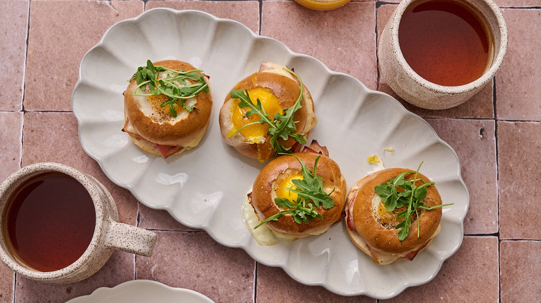 Ces croustilles Madame Bagel Sliders sont parfaites pour le brunch - Le ...