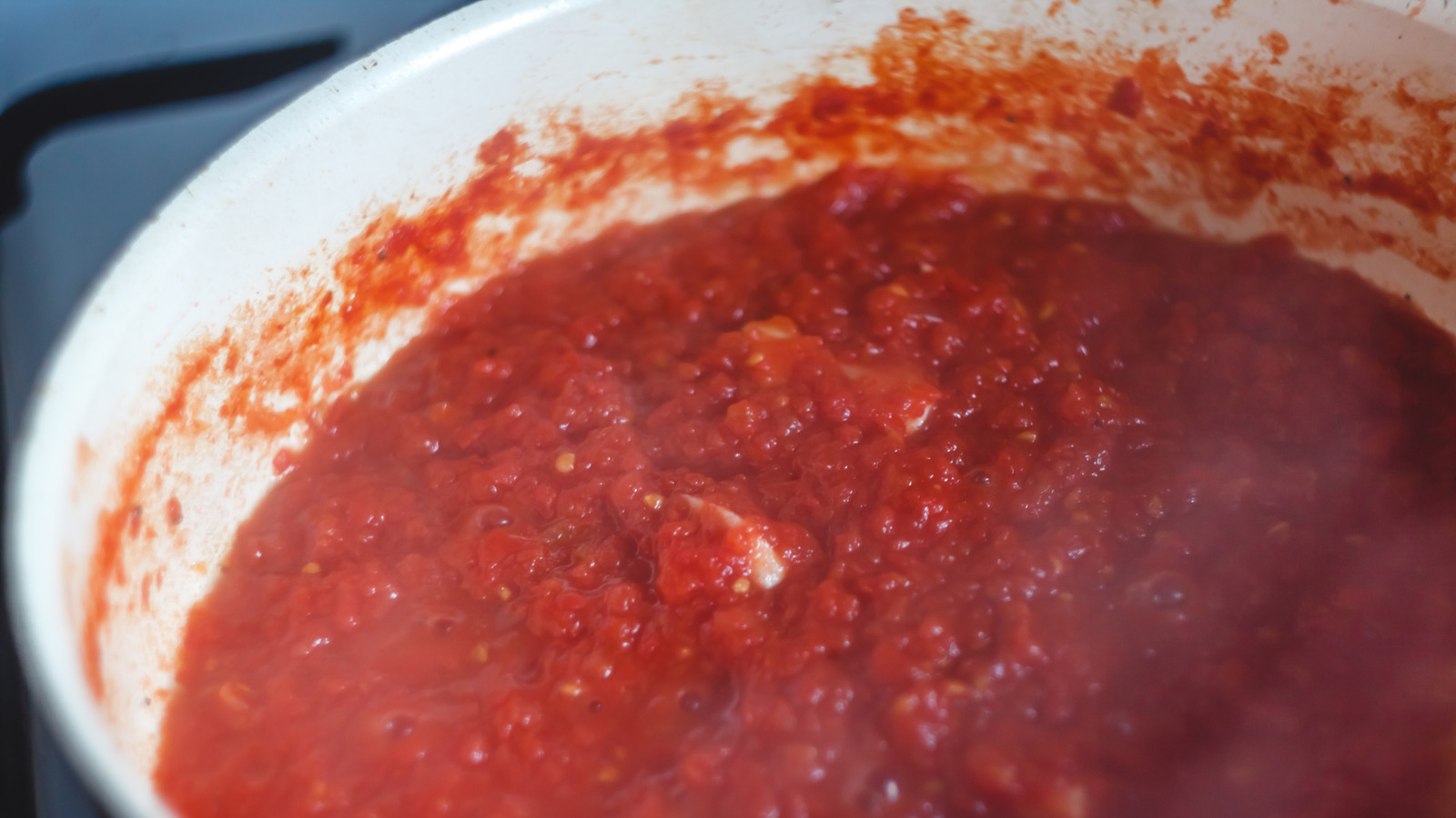 9 façons inattendues d'utiliser un pot de sauce marinara - Le V, café ...